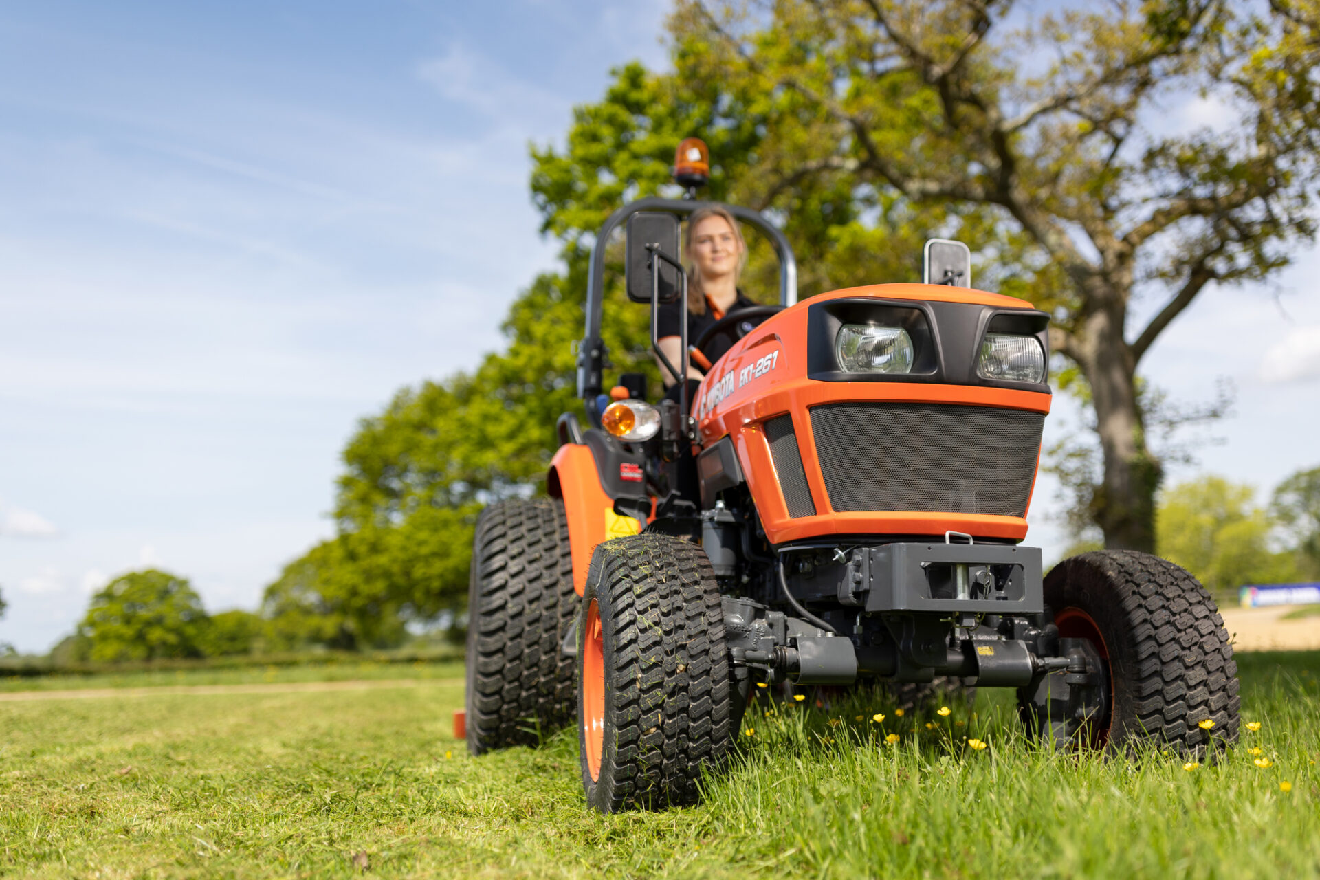 Compact Tractors Kubota EK1 Series - Kubota